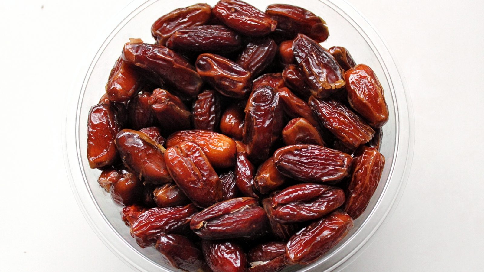 How To Soften Dates 3 Easy Ways Plant Based And Broke