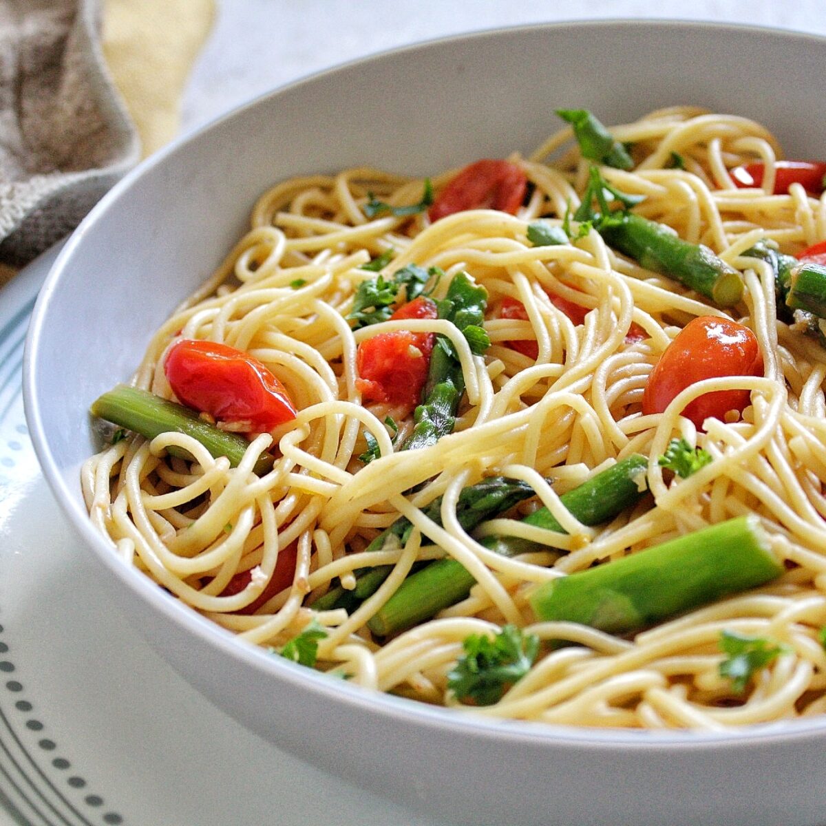 Spring Lemon Garlic Spaghetti With Asparagus - Plant Based And Broke