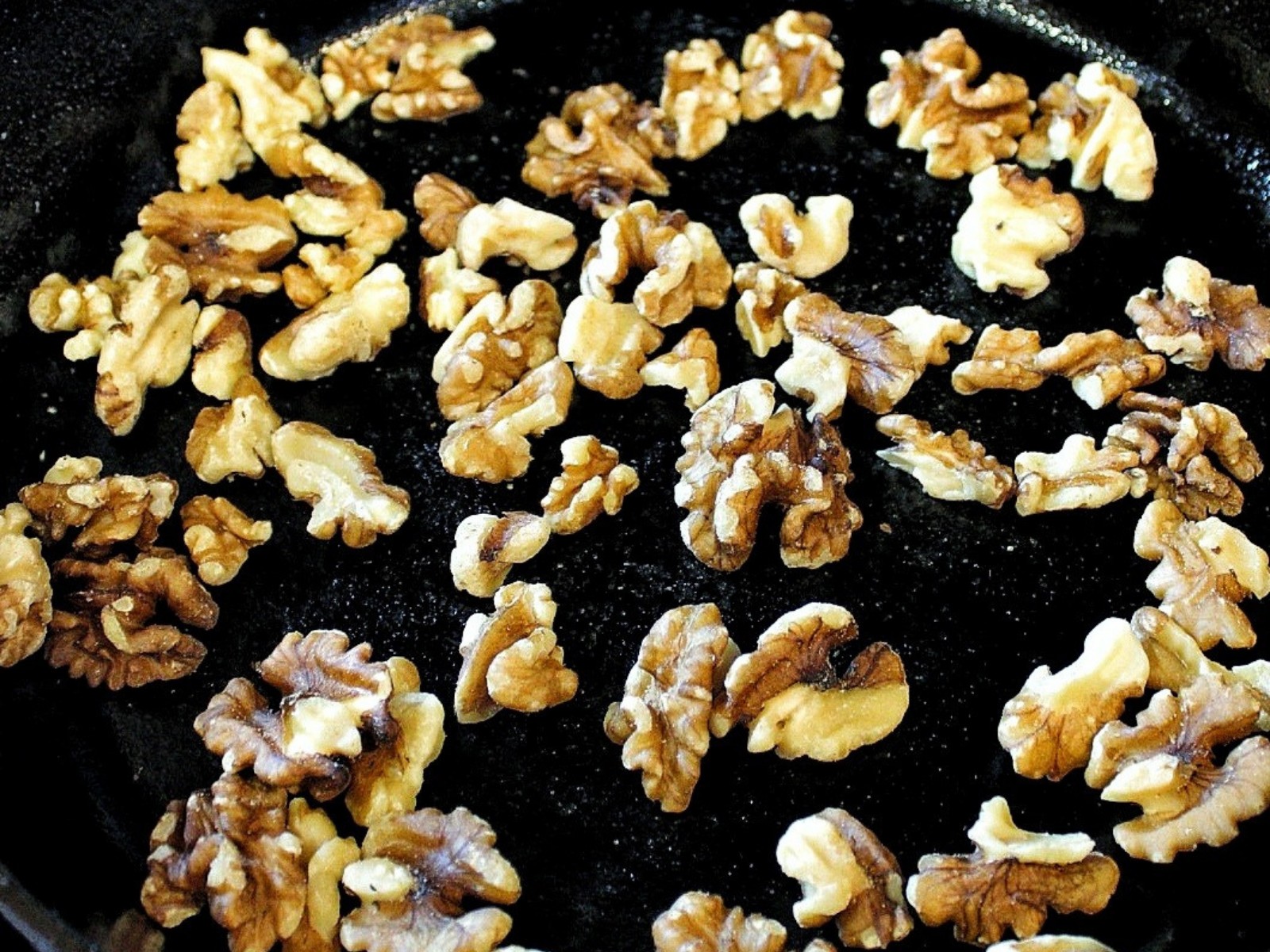 How to Toast Walnuts in a Pan (in 3 minutes) - Plant Based And Broke